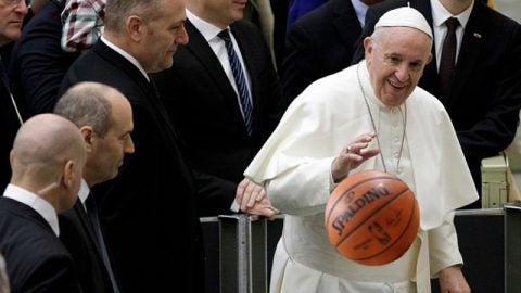Pope Francis Hosts NBA Players to Talk Social Justice - The Rush ...